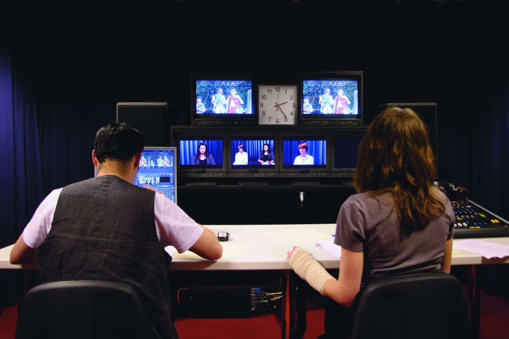 Journalism- A complete Guide to Become a Journalist